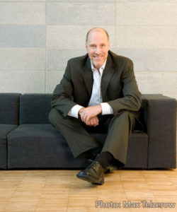 Tom Allen | STORYTELLER, CONCERT HOST, AUTHOR, MUSICIAN, BROADCASTER